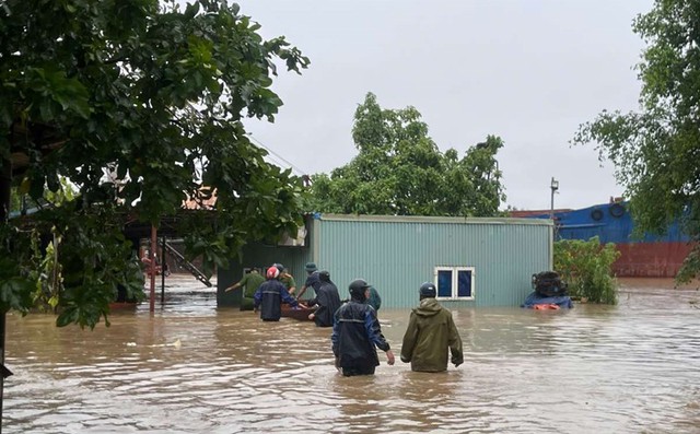 Lũ trên các sông lên rất nhanh, nguy cơ ngập sâu ở nhiều tỉnh