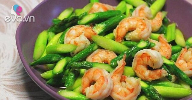 Rau này giúp thải độc gan tự nhiên, xào với gì cũng giòn ngọt, ai cũng ...