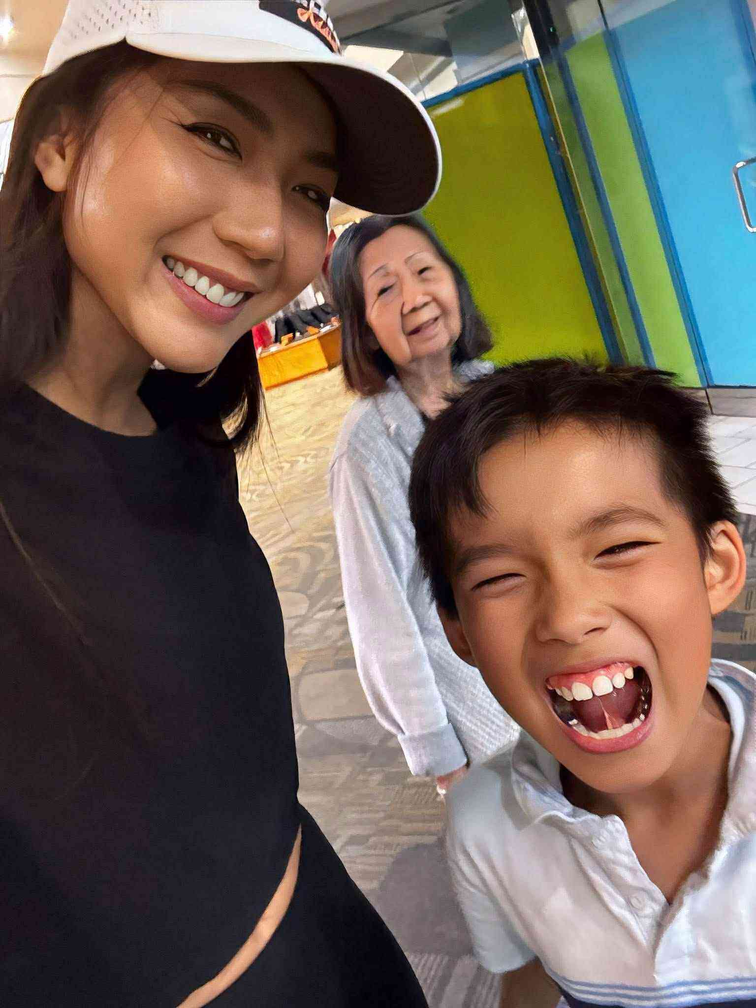 Sao Việt 24h: Đàm Thu Trang dạy con trai út nghiêm khắc, doanh nhân ...