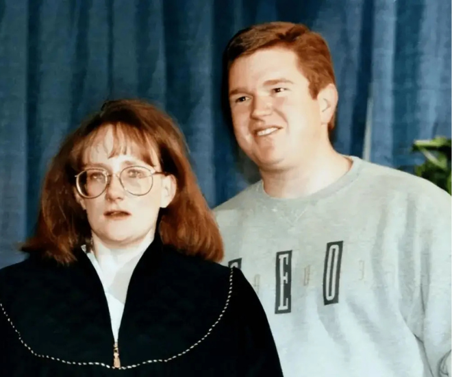 Ca sinh 7 đầu tiên trên thế giới và cuộc sống của 7 đứa trẻ sau 28 năm