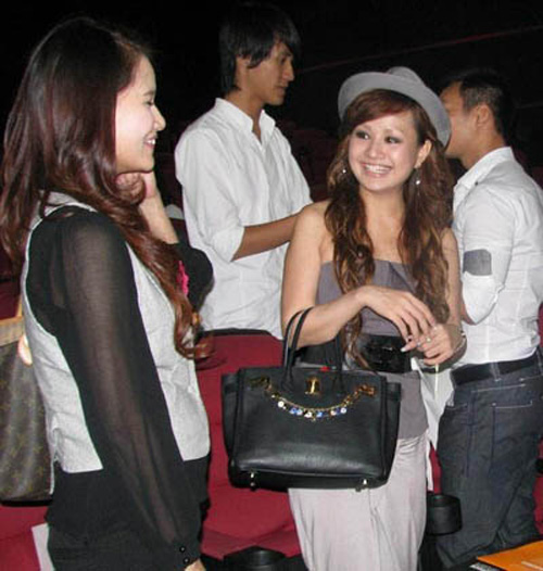 Mc Viet Nga | Chân dung hiền hòa của Mc Việt Nga năm 2013