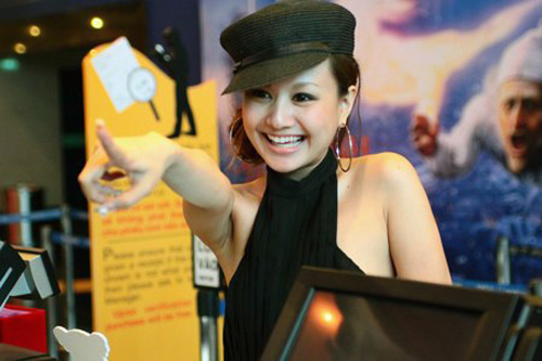 Mc Viet Nga | Chân dung hiền hòa của Mc Việt Nga năm 2013