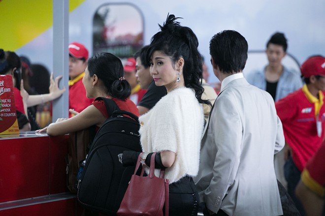 LE HUYNH | Tố cáo Kiều Oanh, Lê Huỳnh thân mật bên tình mới