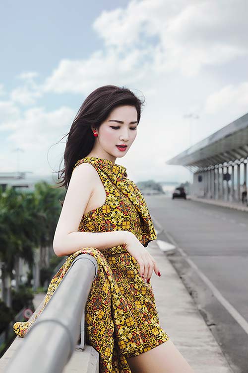 Giang My tham con gai : Hoa hậu Giáng My đi mỹ thăm con