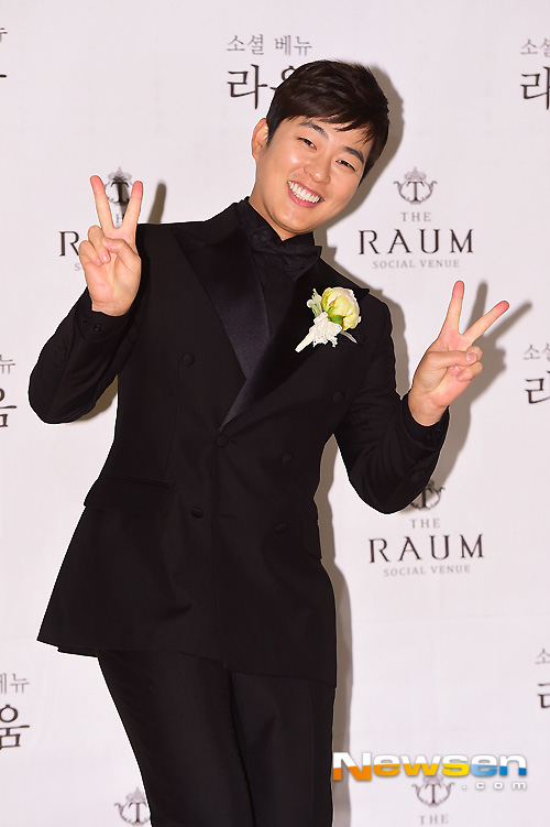 Dàn sao khủng tới đám cưới Park Hwang Hyun