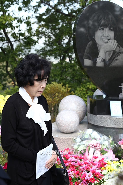 Tưởng nhớ 7 năm ngày mất của Choi Jin Sil