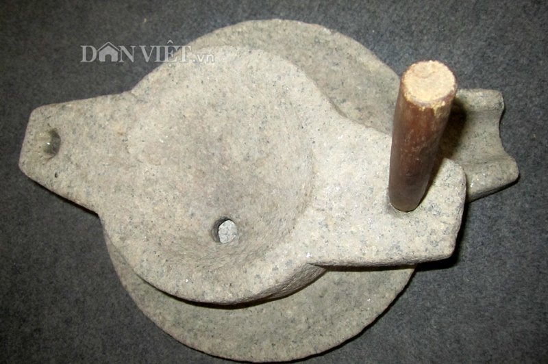 Chiếc cối đá xay bột