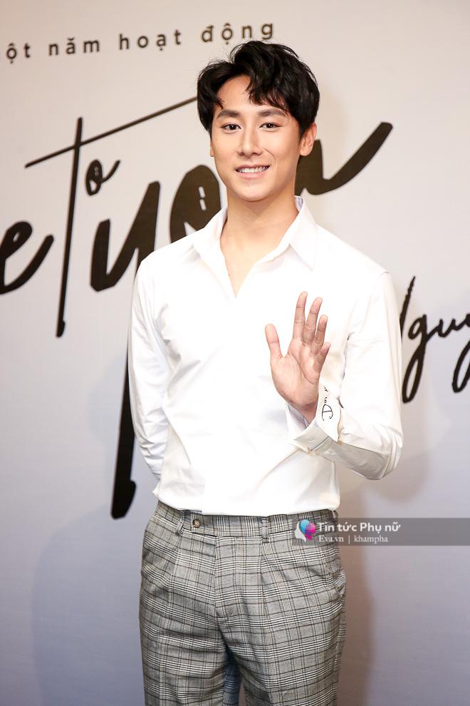 Rocker Nguyễn xúc động khi nghe những lời chia sẻ từ chính bố mình