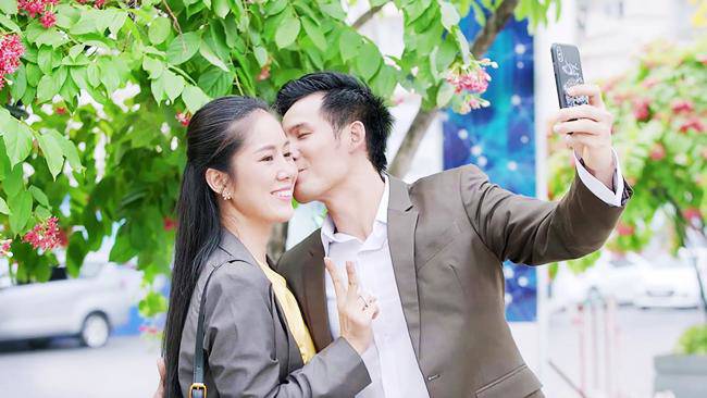 Phía sau sự thật: Tường soái ca Gạo Nếp Gạo Tẻ từng lén lút hôn bạn ...