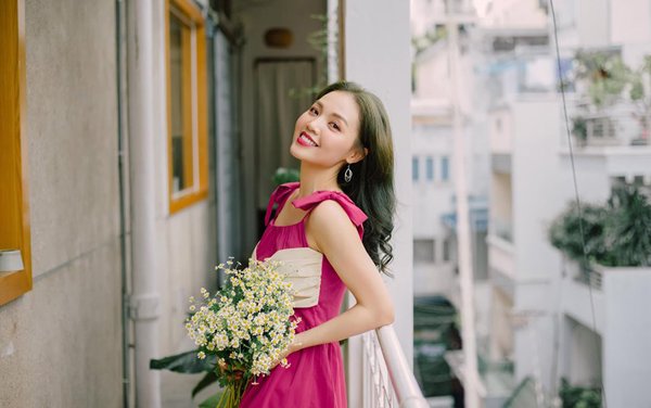 Linh Phi mang thai con đầu lòng, Quang Tuấn khổ sở vì nghén thay vợ