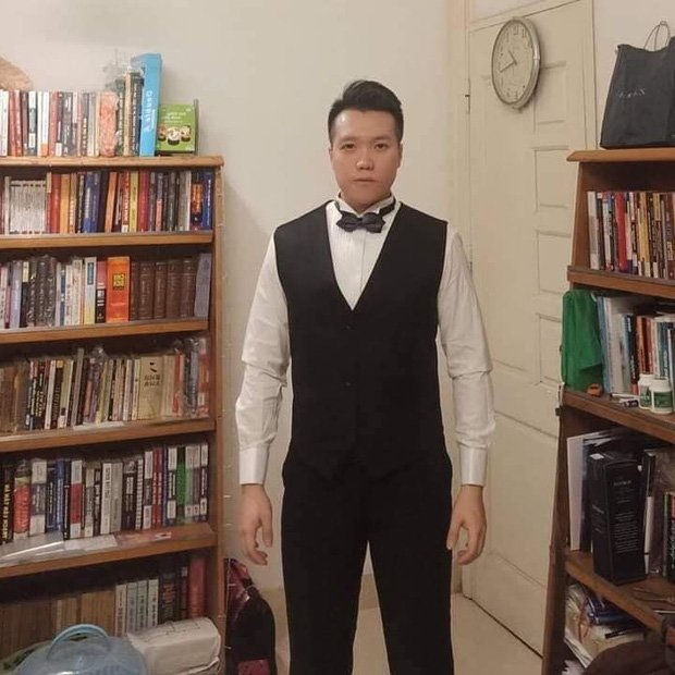 Sau khi bị dân mạng chỉ trích, gọi là gay, Robert Chen tiếp tục tung ...