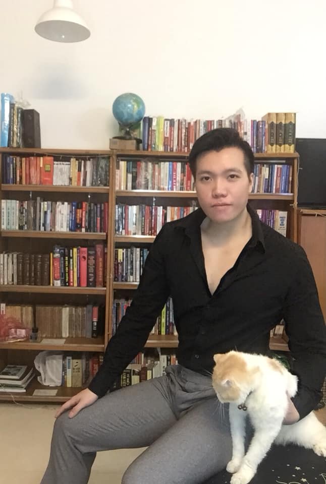 Sau khi bị dân mạng chỉ trích, gọi là gay, Robert Chen tiếp tục tung ...