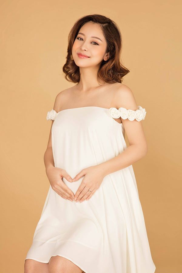 Ảnh Jennifer Phạm mang bầu 8 năm trước được lục lại: Hợp bầu, hợp đẻ là ...