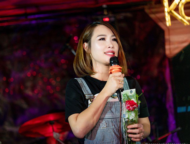 Jimmii Nguyễn được bà xã thầm mến từ 13 tuổi, đòi hôn mới cho hát ngay ...