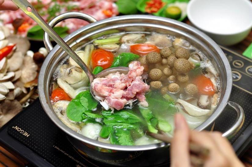 Ăn lẩu tránh 3 loại rau và 2 cách chế biến rau này vì hại tiêu hóa, gây ...