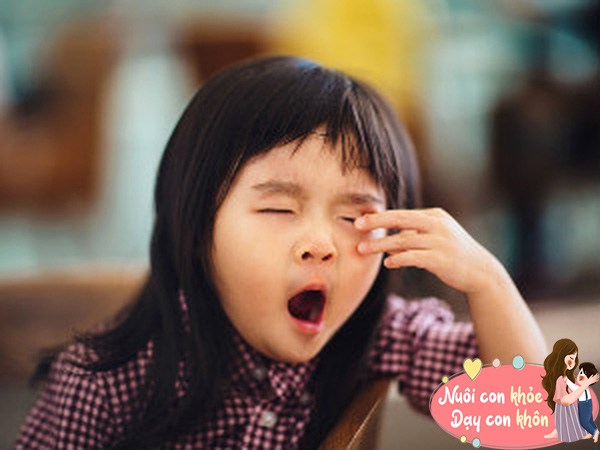 Trẻ ngủ muộn có thể làm chậm phát triển, không chỉ thấp còi mà còn giảm ...