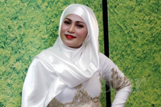 Mỹ nhân Malaysia mong ông xã có thể lấy được 4 vợ