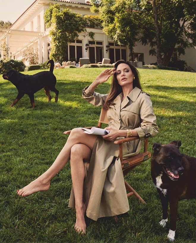 Ngôi sao 24/7: Chỉ 2 bức ảnh, Angelina thể hiện đẳng cấp minh tinh ...