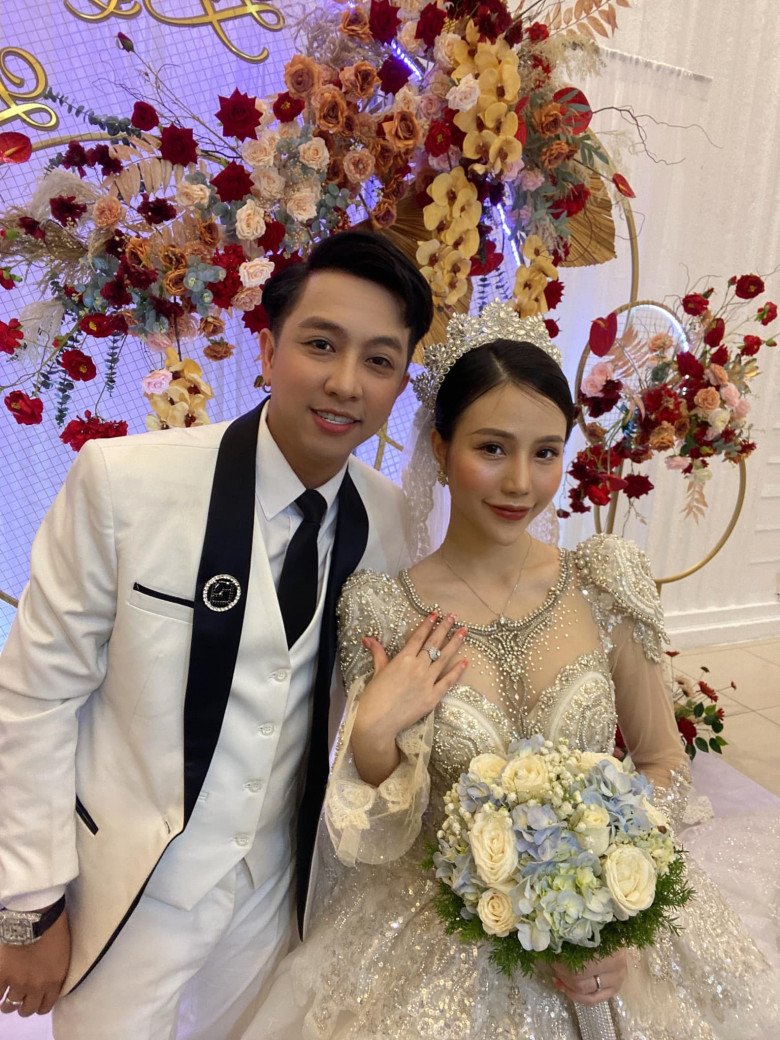 Đám cưới thứ 3 của showbiz Việt hôm nay: Nhóm HKT hội tụ đông đủ, Hồ ...