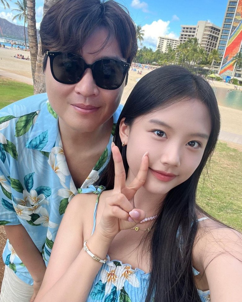 Bố cao 1m87, mẹ 1m7, chiều cao con gái 15 tuổi hiện tại khiến ai nấy ...