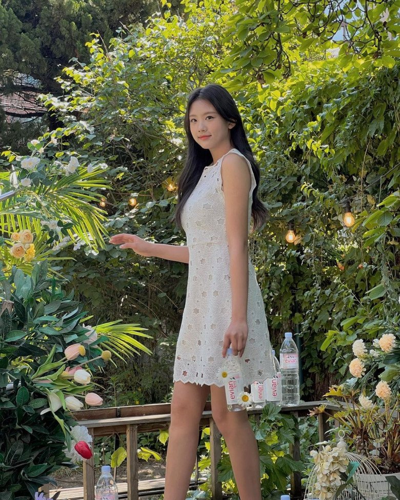 Bố cao 1m87, mẹ 1m7, chiều cao con gái 15 tuổi hiện tại khiến ai nấy ...