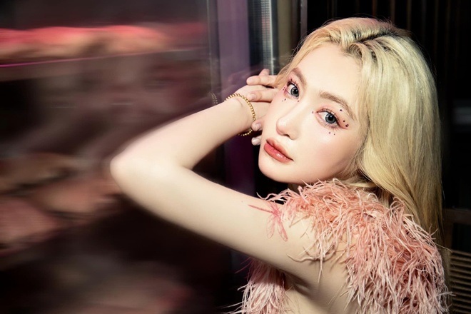 Elly Trần đang mang thai gặp cú sốc từ bạn gái của chồng, chuyện cô trợ ...