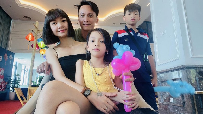 Siêu mẫu Hạ Vy 1m73 lấy chồng cao 1m67, chiều cao 3 con đều cực phẩm ...