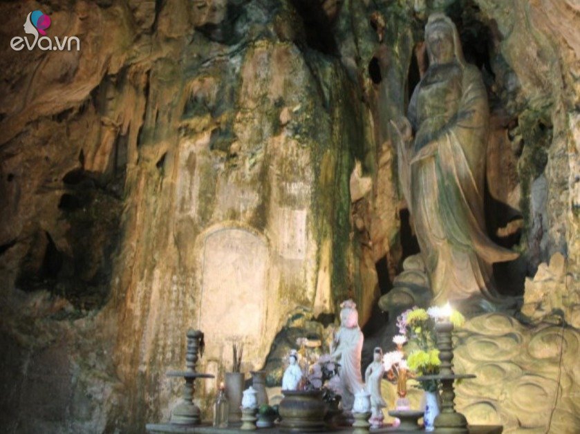 Chiêm ngưỡng di sản ma nhai độc đáo trong lòng hang động ở Đà Nẵng