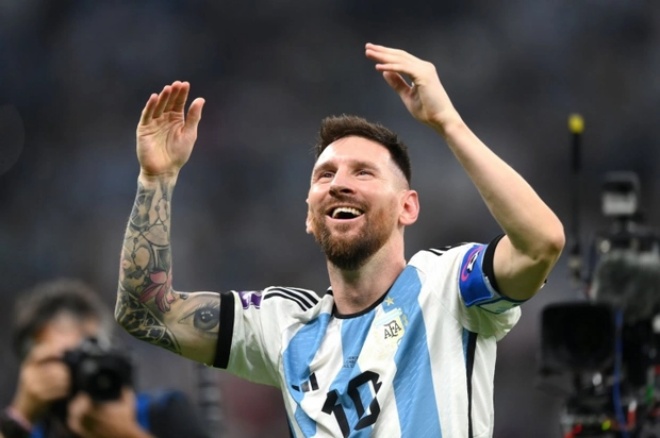 Messi cùng Argentina vô địch World Cup, dân mạng phì cười vì cậu con ...