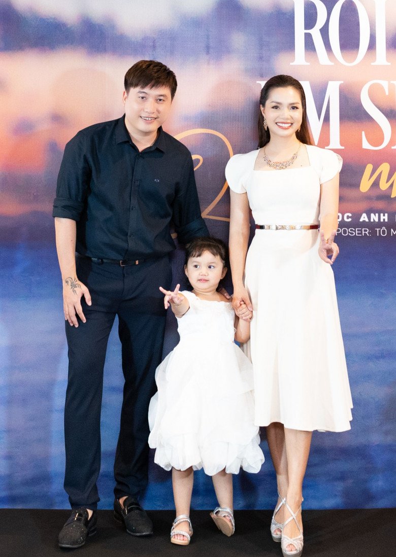 Sao Mai Nguyễn Ngọc Anh: Từng trắc trở đường tình, nay hạnh phúc bên chồng trẻ kém tuổi và ái nữ ...