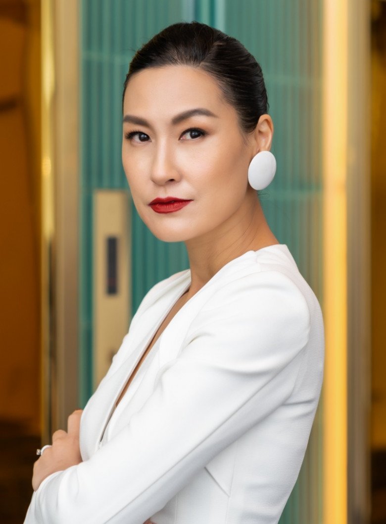 Kathy Uyên là nhân tố bí ẩn mang vai trò kép tại Hoa hậu Hoàn vũ Việt ...