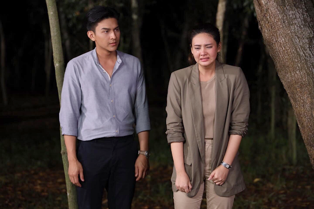 Sau ly hôn thấy vợ cũ bán hải sản vỉa hè, định đến dè bỉu thì đối tác của tôi khúm núm: Chào ...