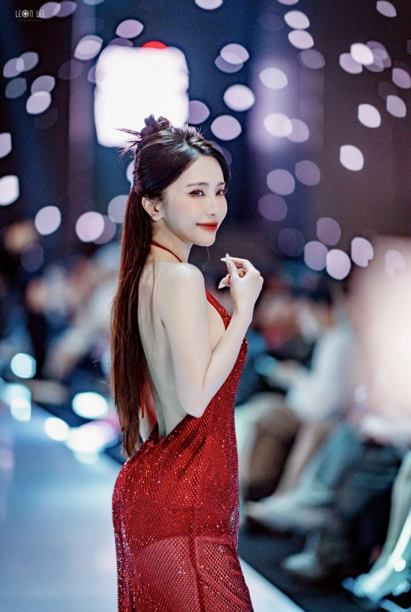 Quỳnh Nga xin lỗi khi kêu gọi fan chuyển tiền để bình chọn tại Chị đẹp đạp gió rẽ sóng