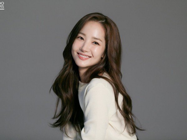 Đệ nhất mỹ nhân dao kéo Hàn Quốc: Park Min Young không là duy nhất