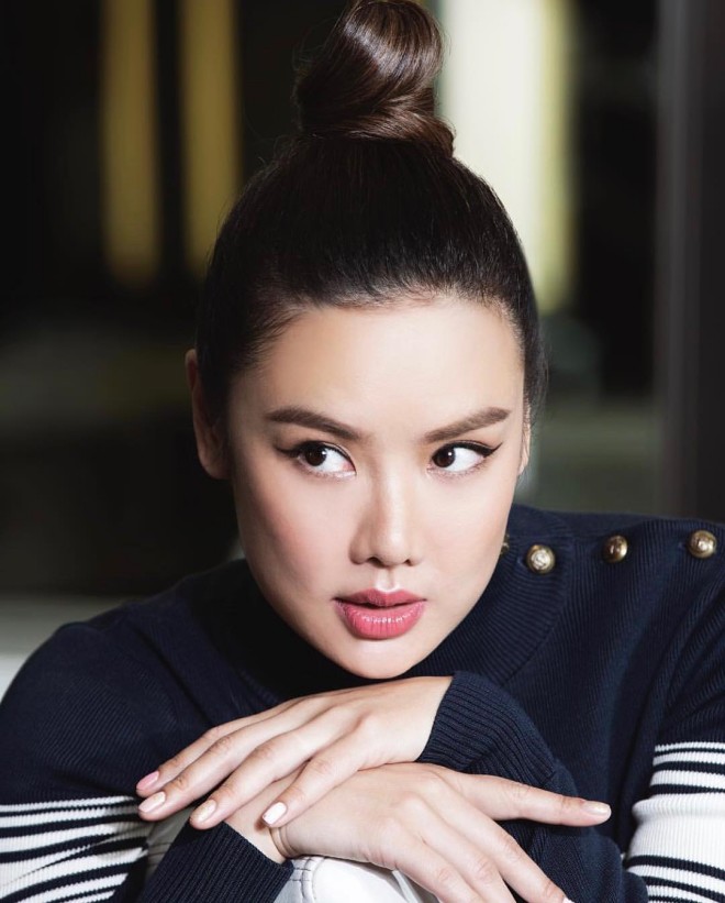 Siêu mẫu gốc Việt nắm thóp Thiên vương giàu có, bỏ chồng lấy đại gia rởm, U40 vẫn bốc đồng