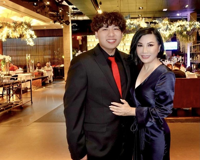 Con trai Bằng Kiều thay đổi ngoại hình không nhận ra khiến mẹ Trizzie Phương Trinh tá hỏa, gai ...