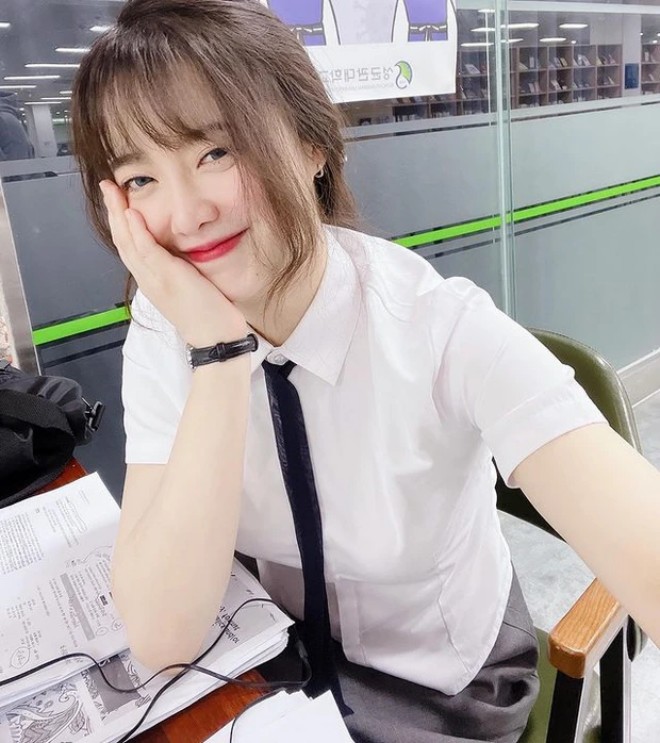 Nàng Cỏ Goo Hye Sun U40 khoe ảnh trẻ đẹp như nữ sinh, thay đổi chóng ...