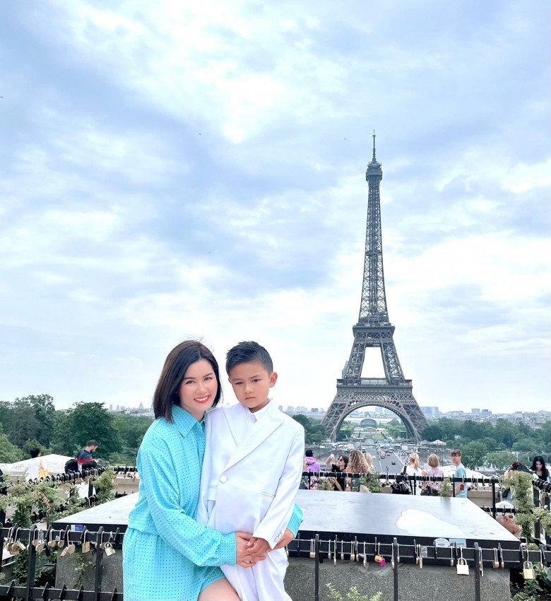 Vợ cũ Đan Trường hé lộ cách nói đặc biệt về chồng cũ trước mặt con, quý ...