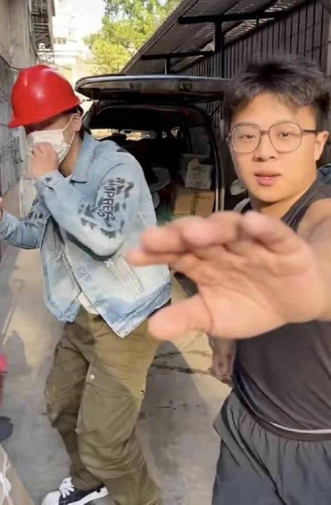 Sao nam hết thời vì bê bối đánh bạn gái, sa sút đến mức phải làm ...