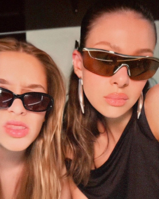 Ở tuổi dậy thì, Harper Beckham ngày càng như thiếu nữ, đánh bại cả chị ...