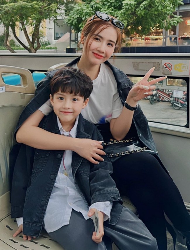 Nữ chính VTV bị phản ứng vì nhếch mép: Làm CEO, tự mua nhà sang sau ly hôn, quý tử rất khôi ngô