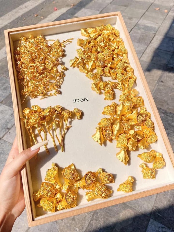 Mạng xã hội xôn xao "bó hoa vàng” tặng chị em ngày 20/10