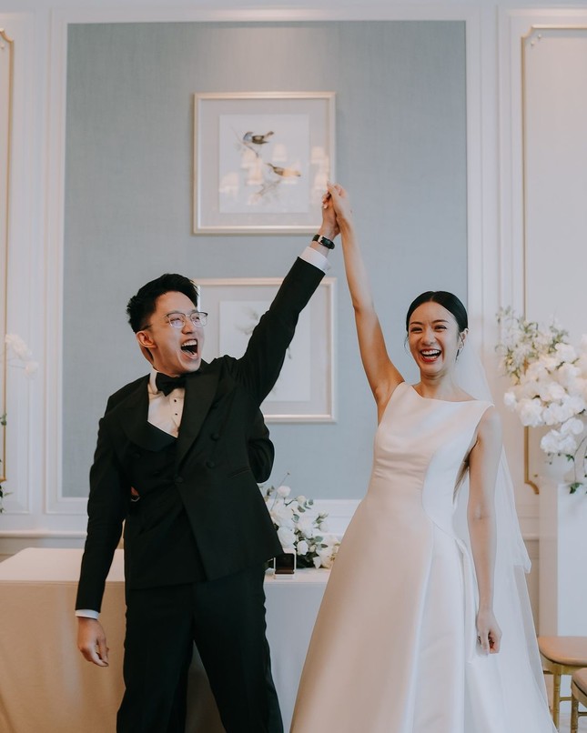 Cô dâu chú rể nhảy trên nền nhạc APT của Rosé gây sốt cộng đồng mạng