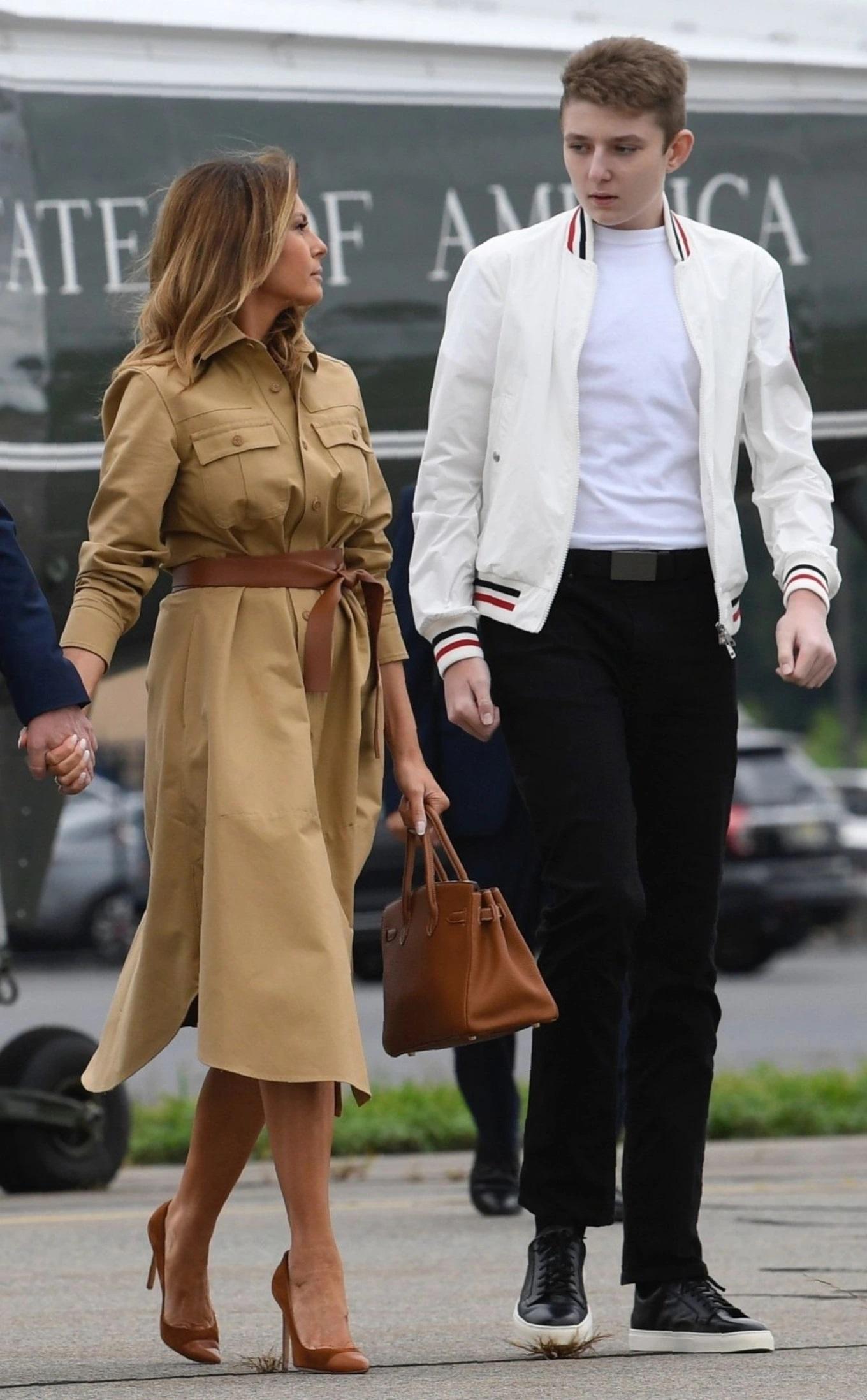 Cậu út Barron Trump: 18 tuổi đã là chỗ dựa cho tổng thống Donald Trump ...