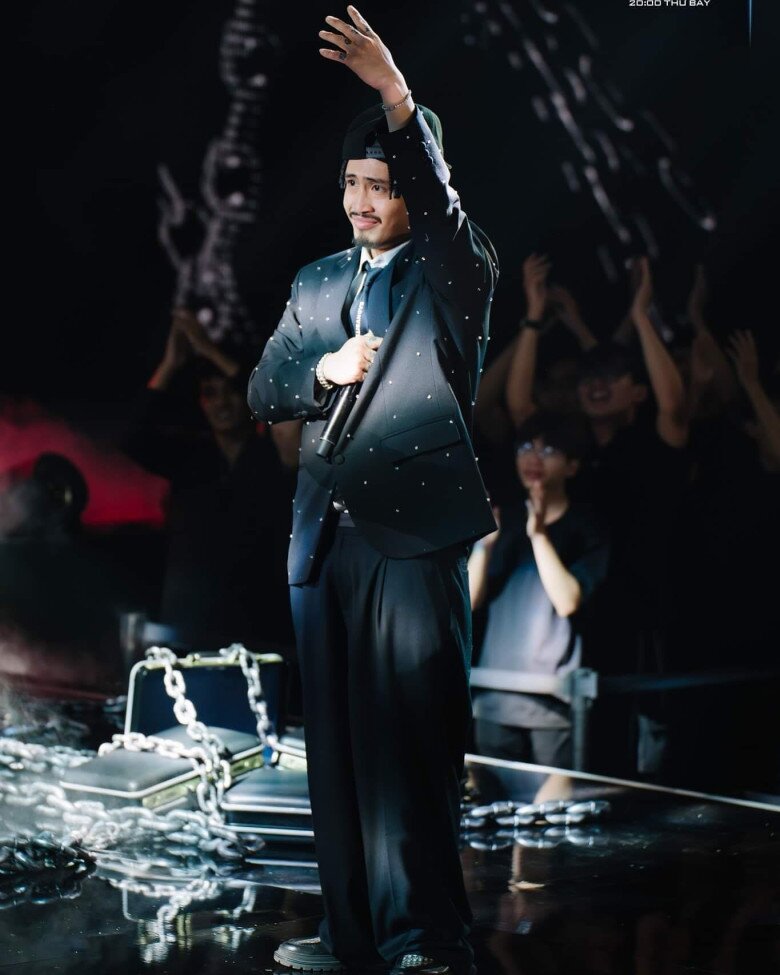 Hustlang Robber - Quán quân Rap Việt 2024: Từng bị mẹ cấm cản theo đuổi ...