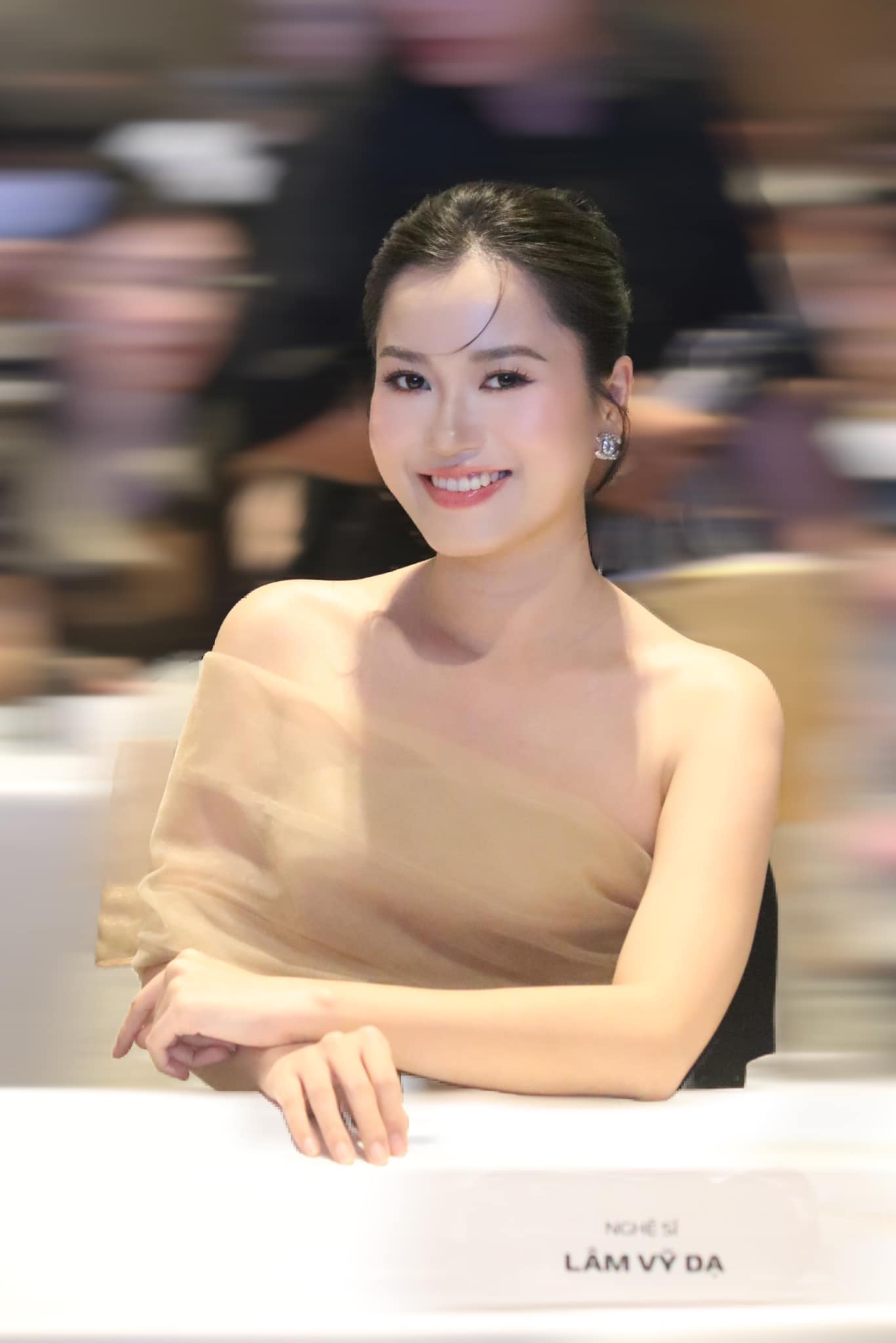 Lâm Vỹ Dạ được Trường Giang khuyên, quyết tâm giảm 10kg để tham gia ...