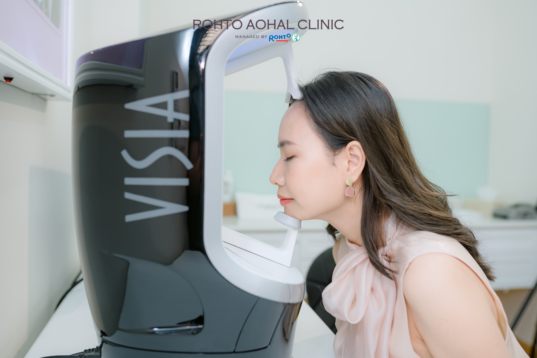 Tái sinh vẻ đẹp tự nhiên cùng ROHTO AOHAL CLINIC