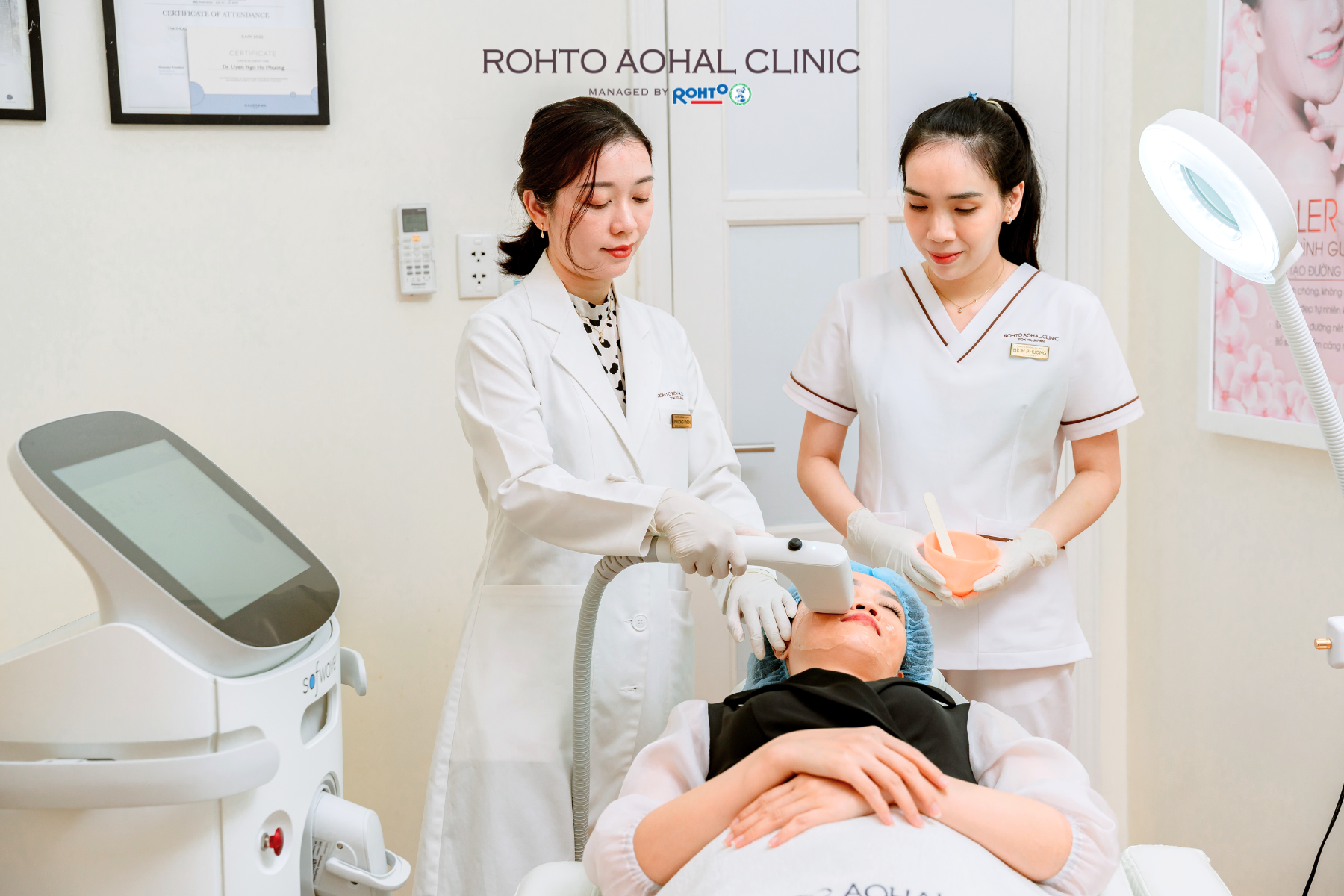 Tái sinh vẻ đẹp tự nhiên cùng ROHTO AOHAL CLINIC