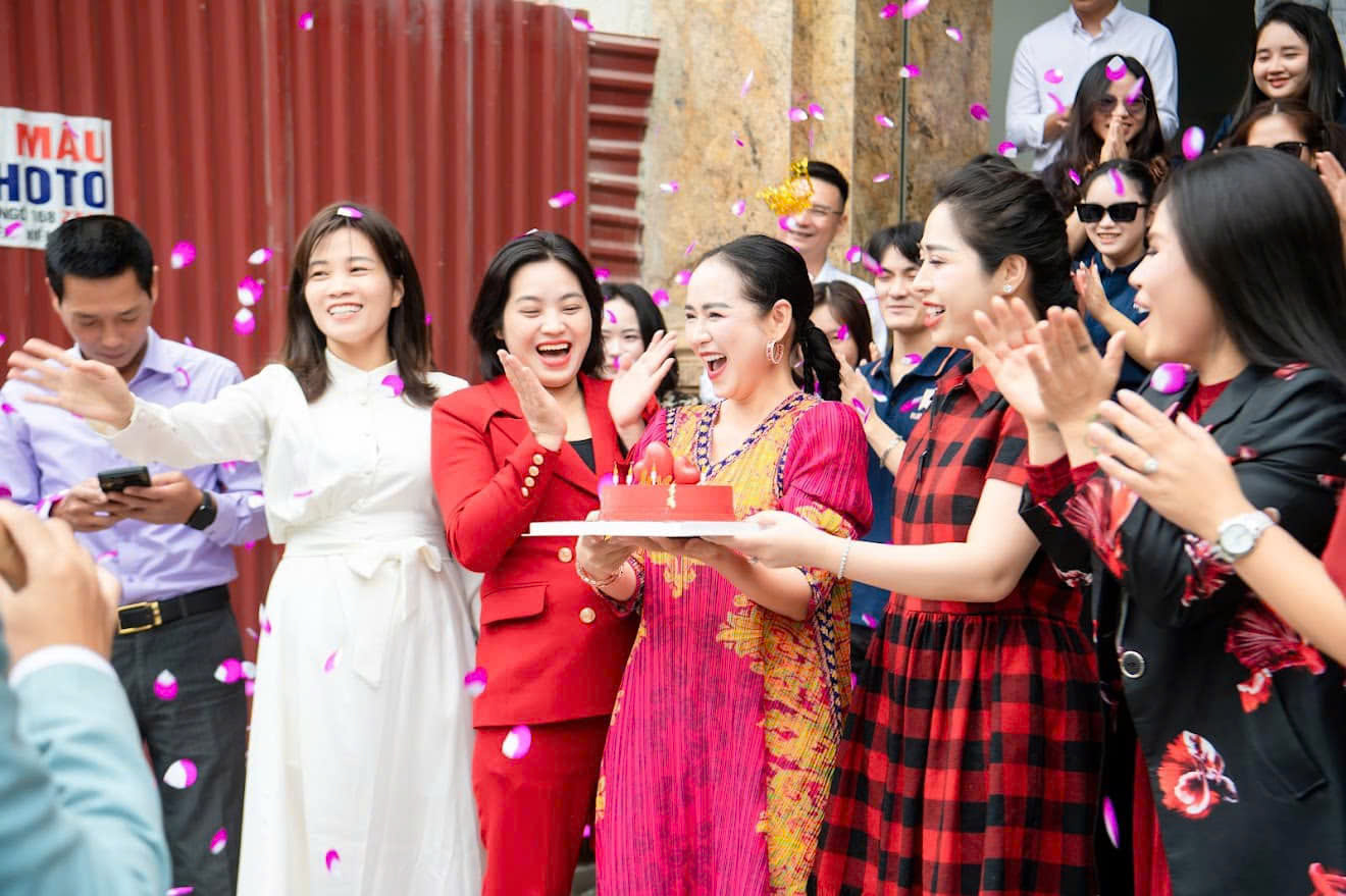 Ruby Life bí mật tổ chức tiệc sinh nhật tặng Thanh Hương Bùi