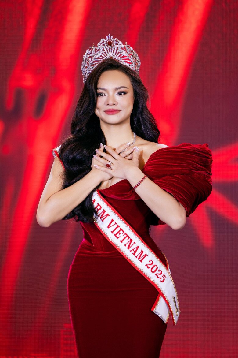 Mai Ngô tại Miss Charm 2025: Lâm Khánh Chi khen hết nước chấm, cư dân ...